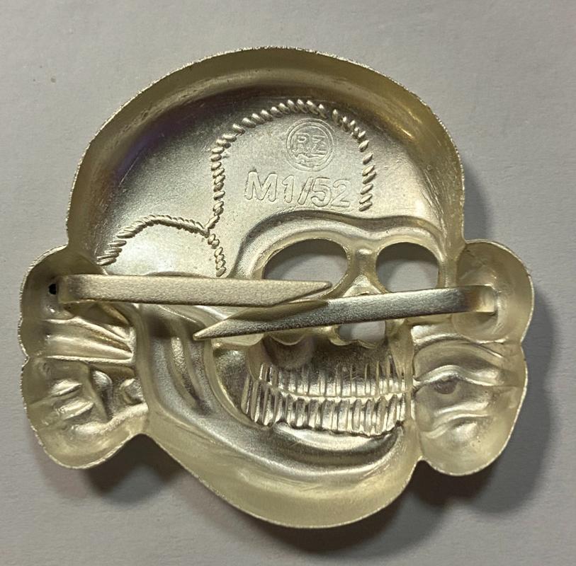Replica WW2 German alloy Waffen SS cap skull