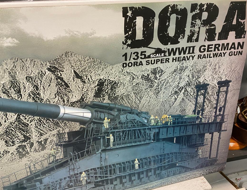 1/35 Scale DORA WWII GERMAN SUER HEAVY RAILWAY GUN