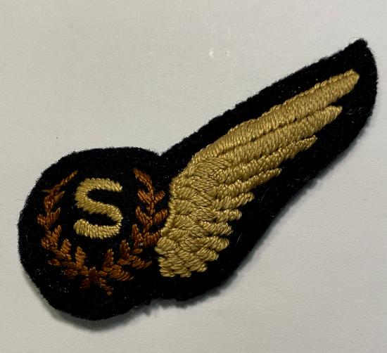 WW2 R.A.F. Aircrew Signals Wing Brevet Badge