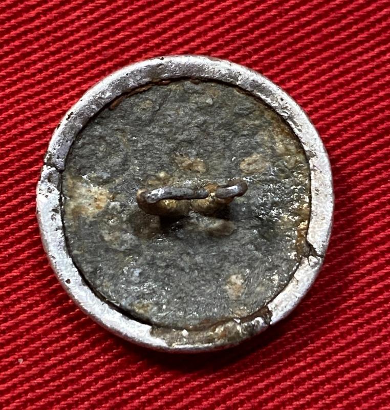 WW2 German SS Totenkopf Cap Button