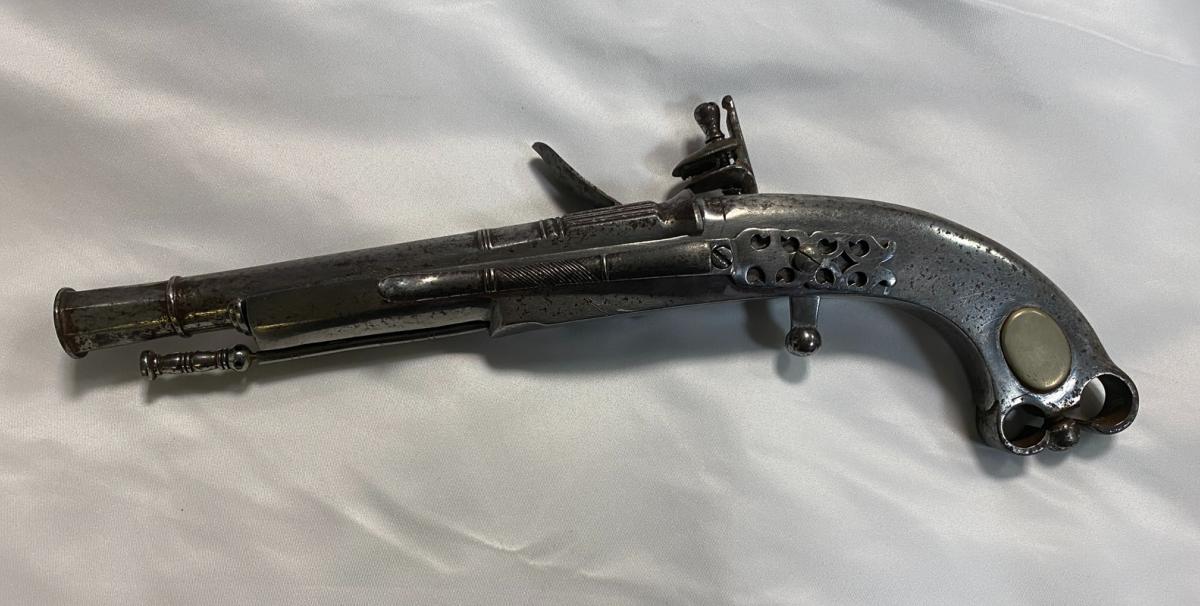 Replica Scottish Flintlock Pistol with Antique Finish