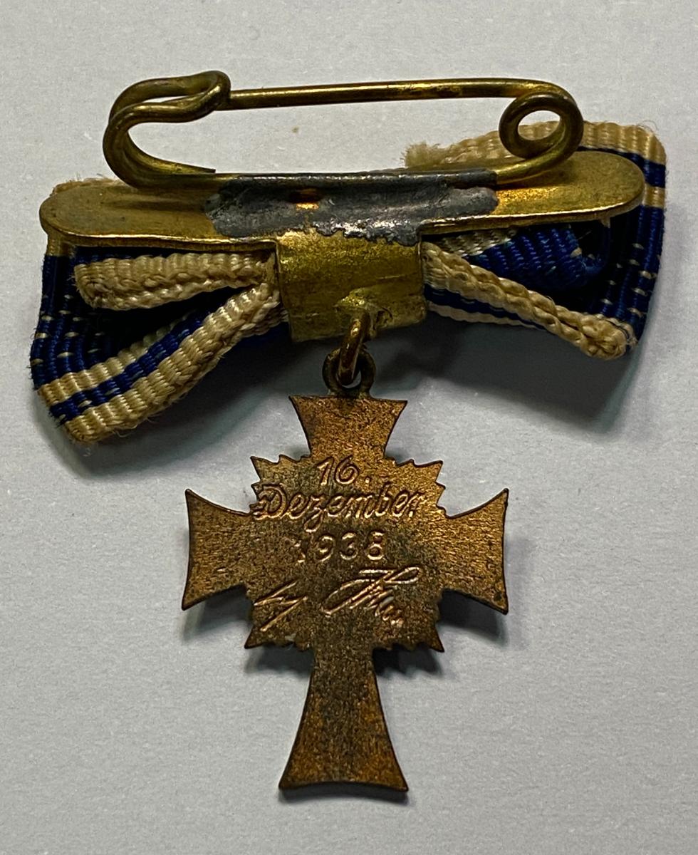 WW2 German Miniature Mother's Cross In Bronze