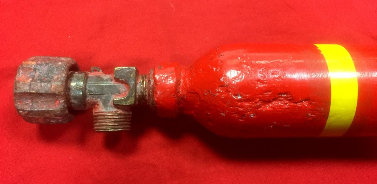 WW2 German Luftwaffe Bomber Crew Life Raft Bottle